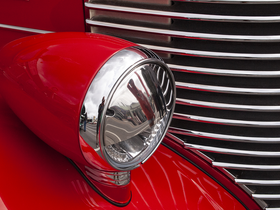 Classic Cars – Cameron Young