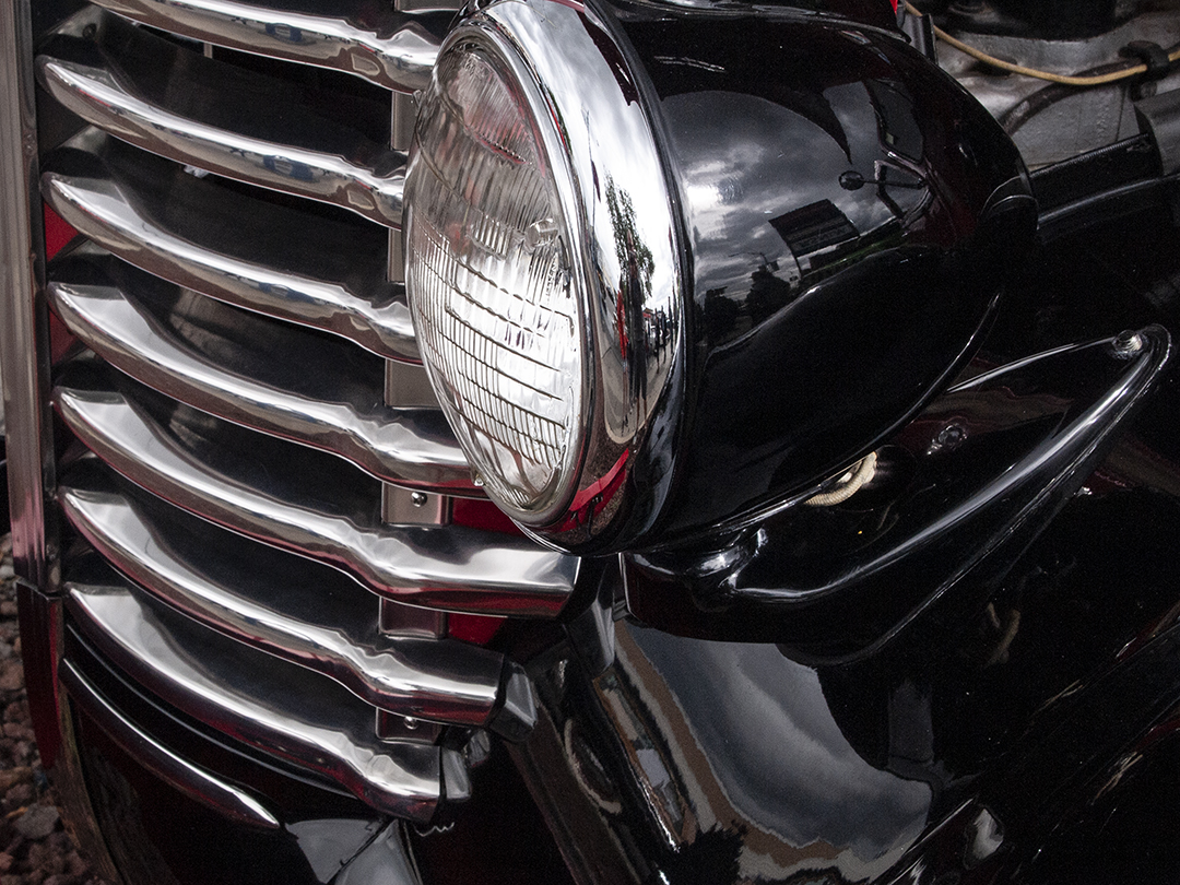 Classic Cars – Cameron Young
